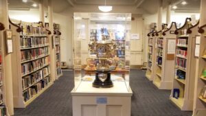17 Largest Public Libraries in the US [Update 2024]