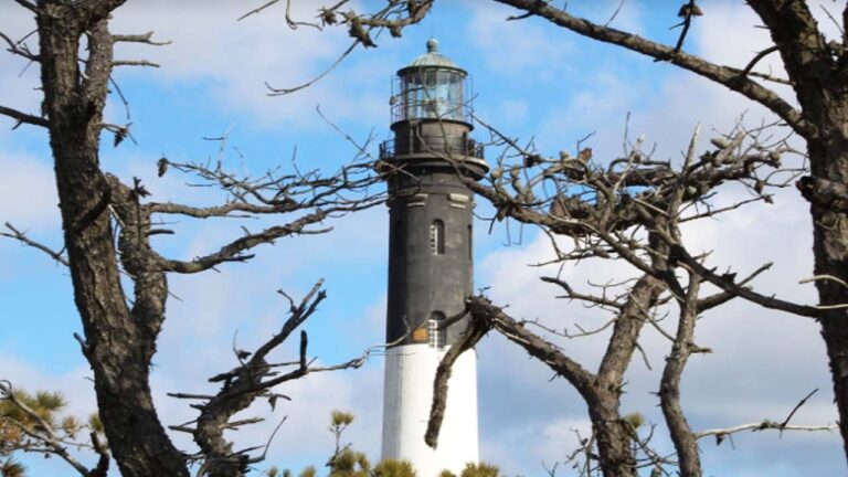 Top 10 Tallest Lighthouses in the US [Update 2024]
