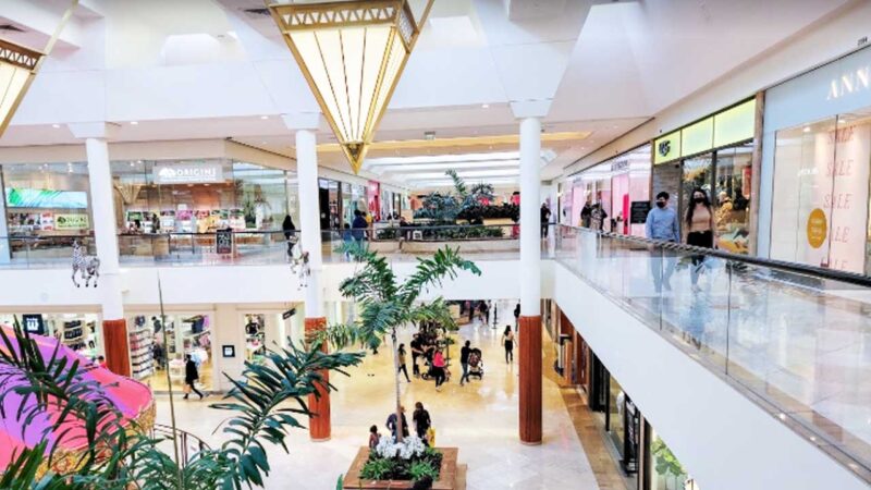 Top 17 Biggest Malls in America [2024 Edition]