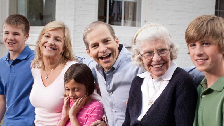 Top 14 Richest Families in the US [Report 2024]