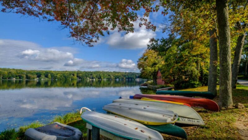 15 Best Lakes in Connecticut [Update 2024]