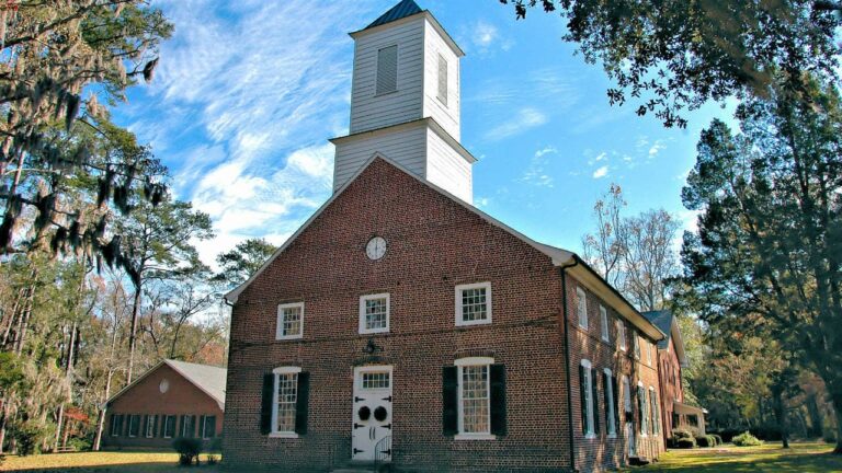 10 Fascinating Ghost Towns in Georgia [Update 2024]