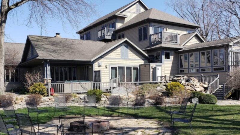 11 Best Lake Resorts in Indiana [Update 2024]