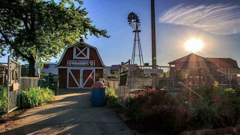7 Best Zoos in Iowa You Can Visit with Family [Update 2024]