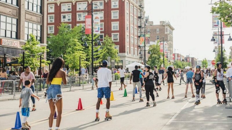 Top 15 Happiest Cities in America [Report 2024]