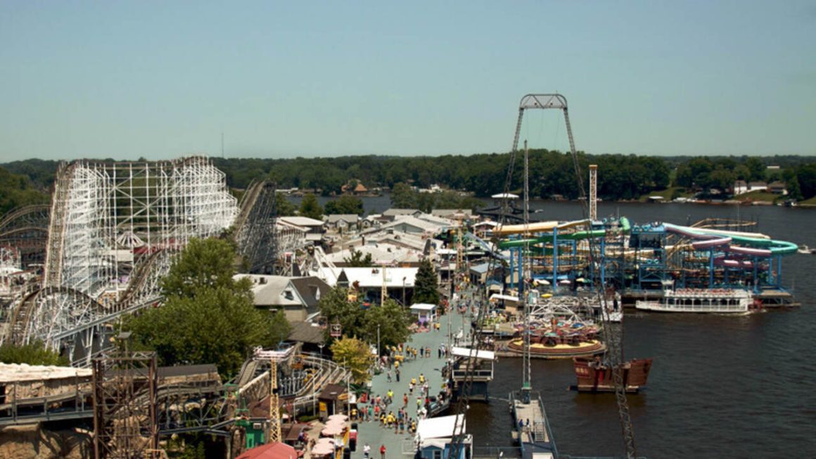 13 Best Amusement Parks in Indiana [Update 2024]