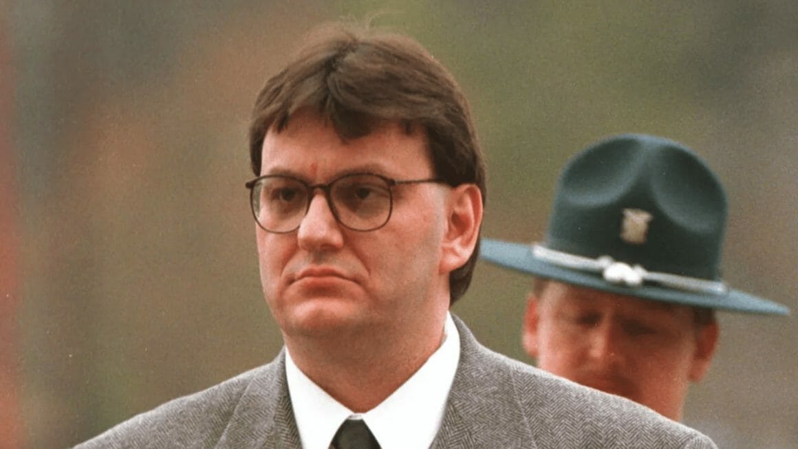 12 Notorious Serial Killers in Indiana [2024 Edition]