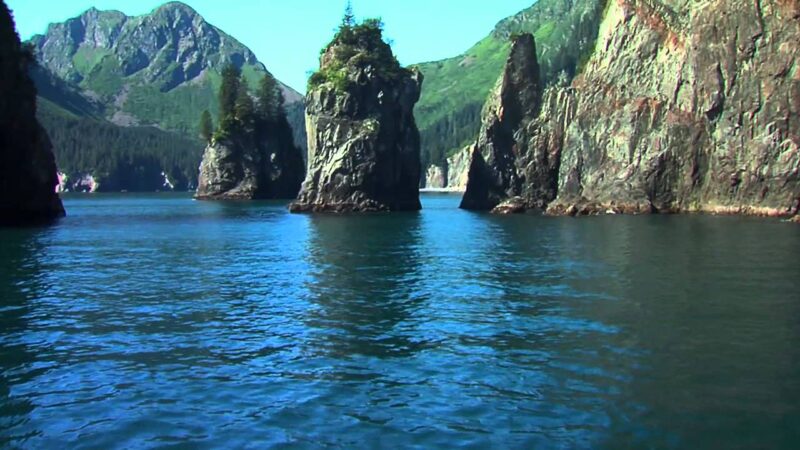 17 Most Popular Tourist Attractions in Alaska [Update 2024]