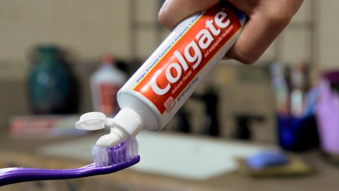 18 Oldest Companies in the US that are Still On Service![Listed 2024]