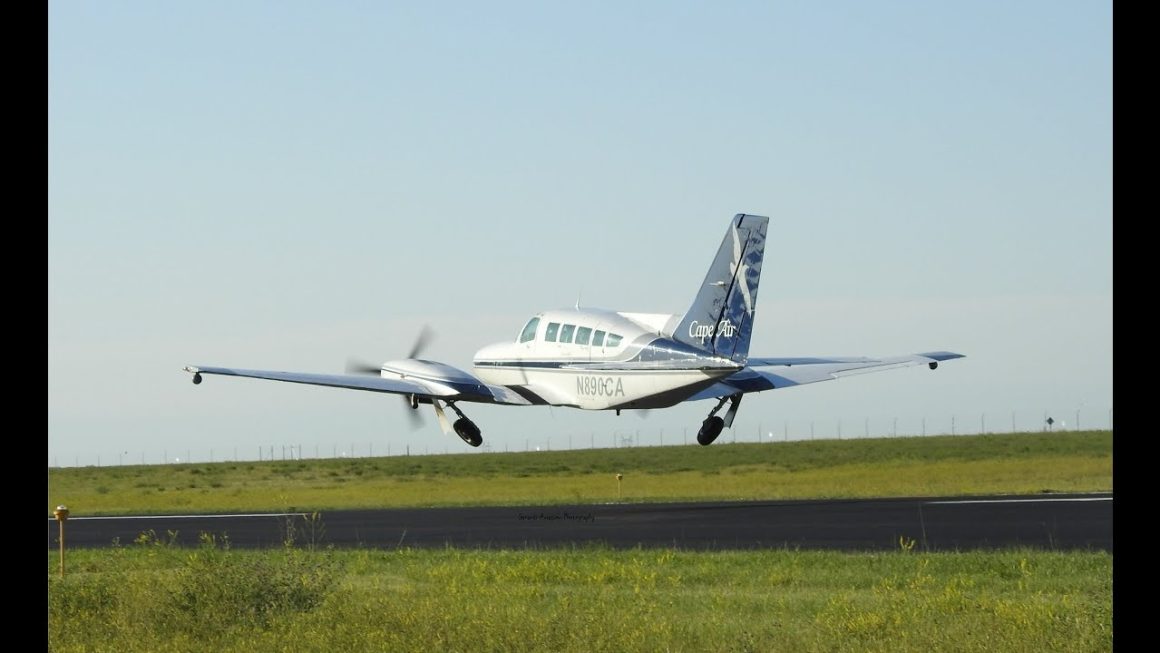 10 Smallest Airports in the US [Update 2024]
