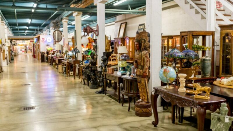 12 Remarkable Antique Stores in California [Update 2024]