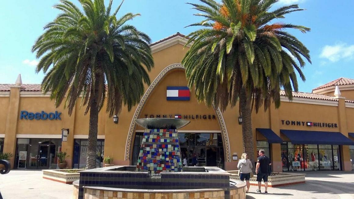 Top 12 Popular Outlet Malls in California [Update 2024]